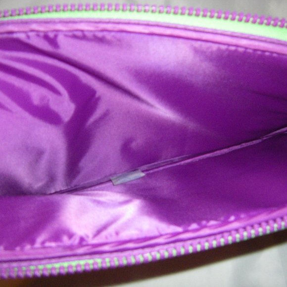 Marc Jacobs | Bags | Marc Jacobs Daisey Pop Laptop Bag Pink Neoprene ...